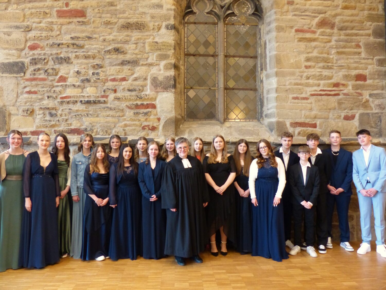 Konfirmationen in St. Viktor - Evangelische Kirchengemeinde Schwerte